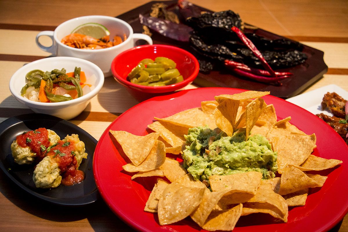 LAS DOS CARAS（原宿） - Restaurant Guide - TableCheck