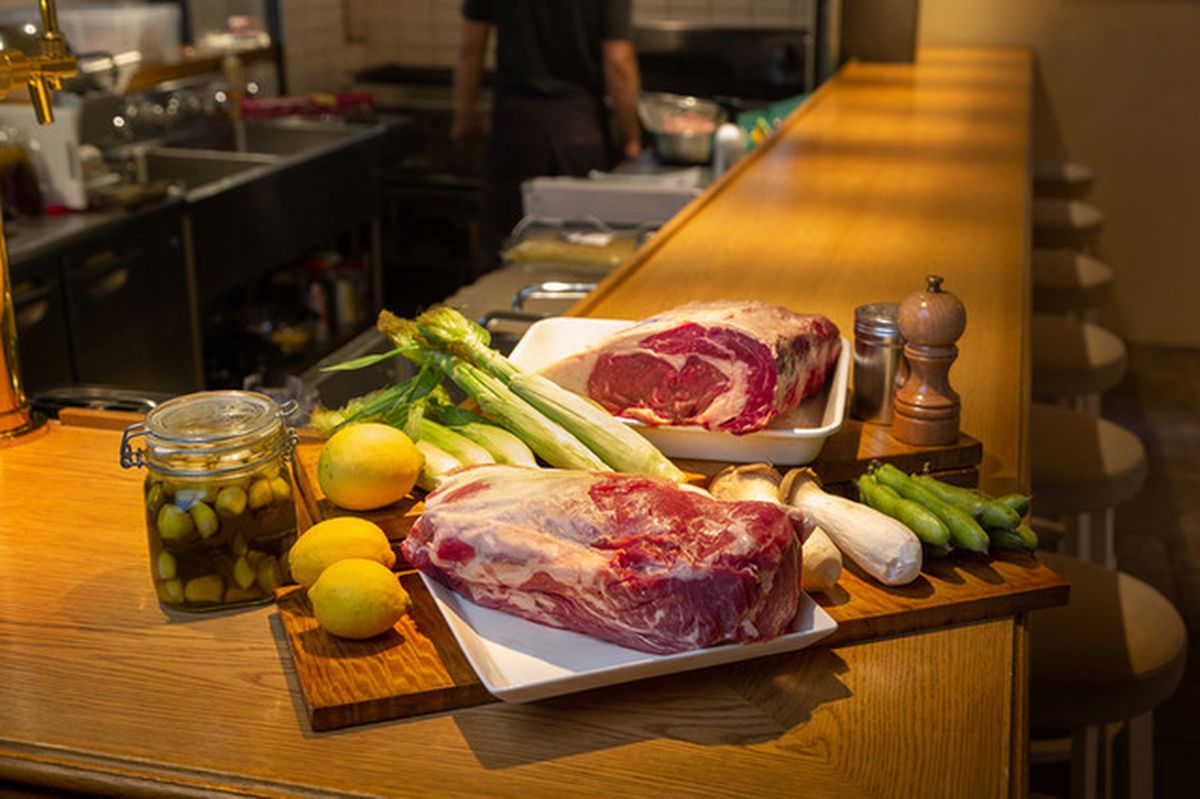 caiman table - Restaurant Guide - TableCheck