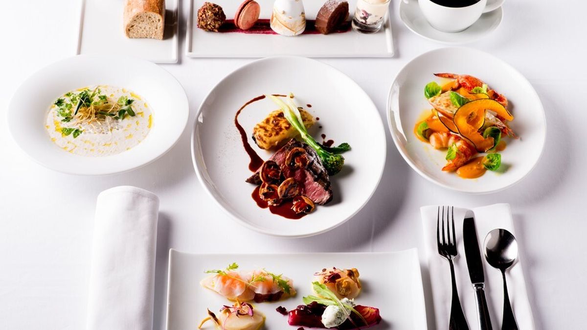 THE COSMOPOLITAN - Restaurant Guide - TableCheck